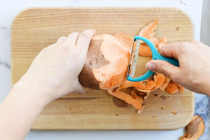 How to Cut Sweet Potatoes into Cubes | Air Fryer Dinners