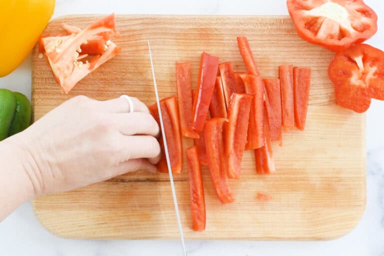 How to Slice Bell Peppers: A Step-by-Step Guide | Air Fryer Dinners